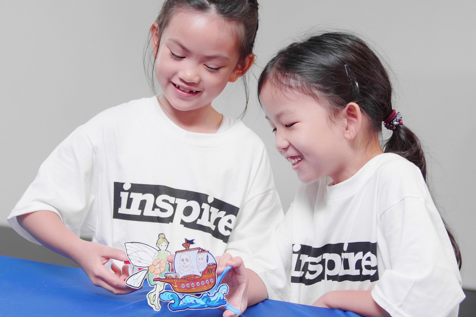 Peg Puppet Parade — Standard Chartered Arts in the Park